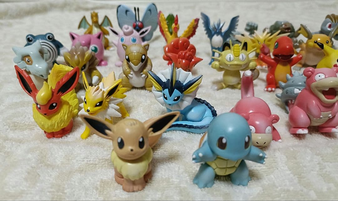 ポケモン　モンコレ　初期　６２体+付属品７