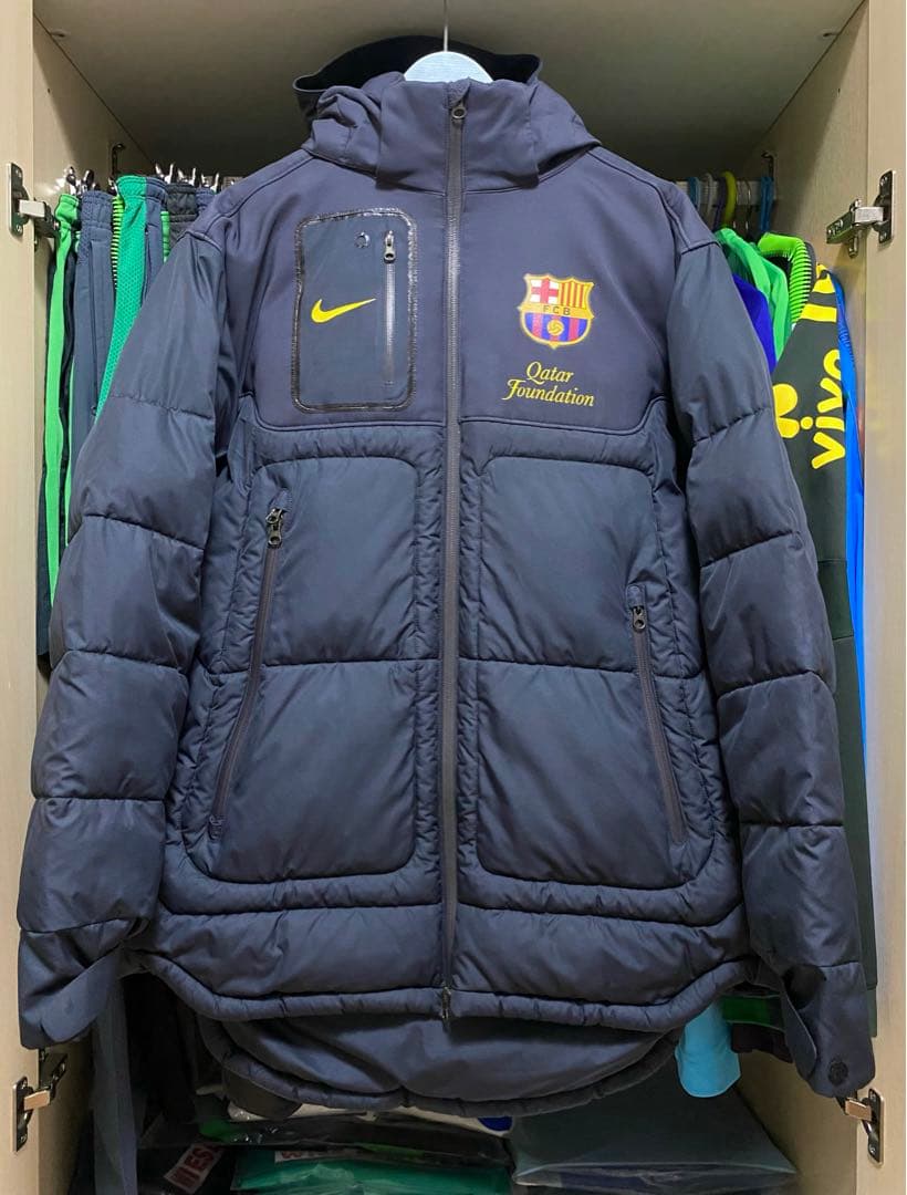 Nike FCBarcelona メッシ&グアルディオラ 支給品ベンチコート古着