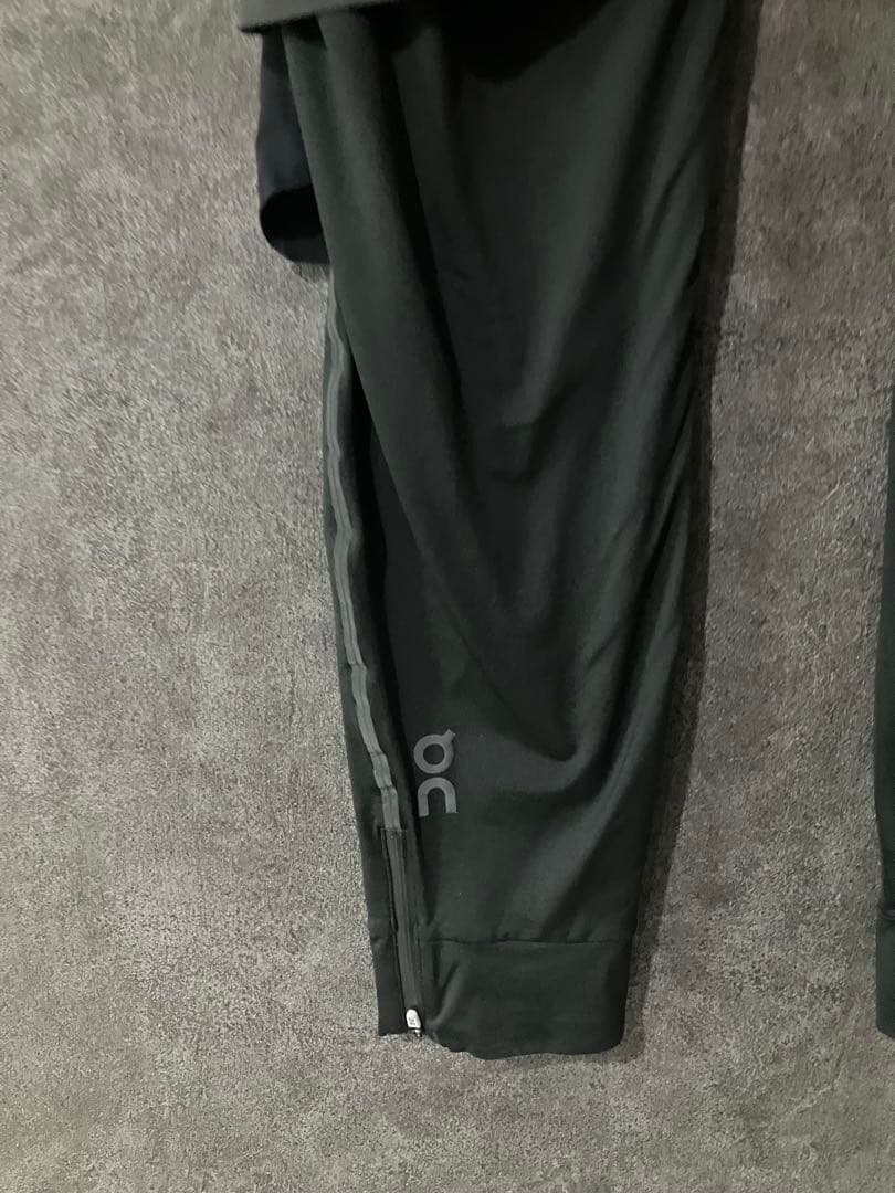 オン On ランニングパンツ Running Pants Black Mサイズ