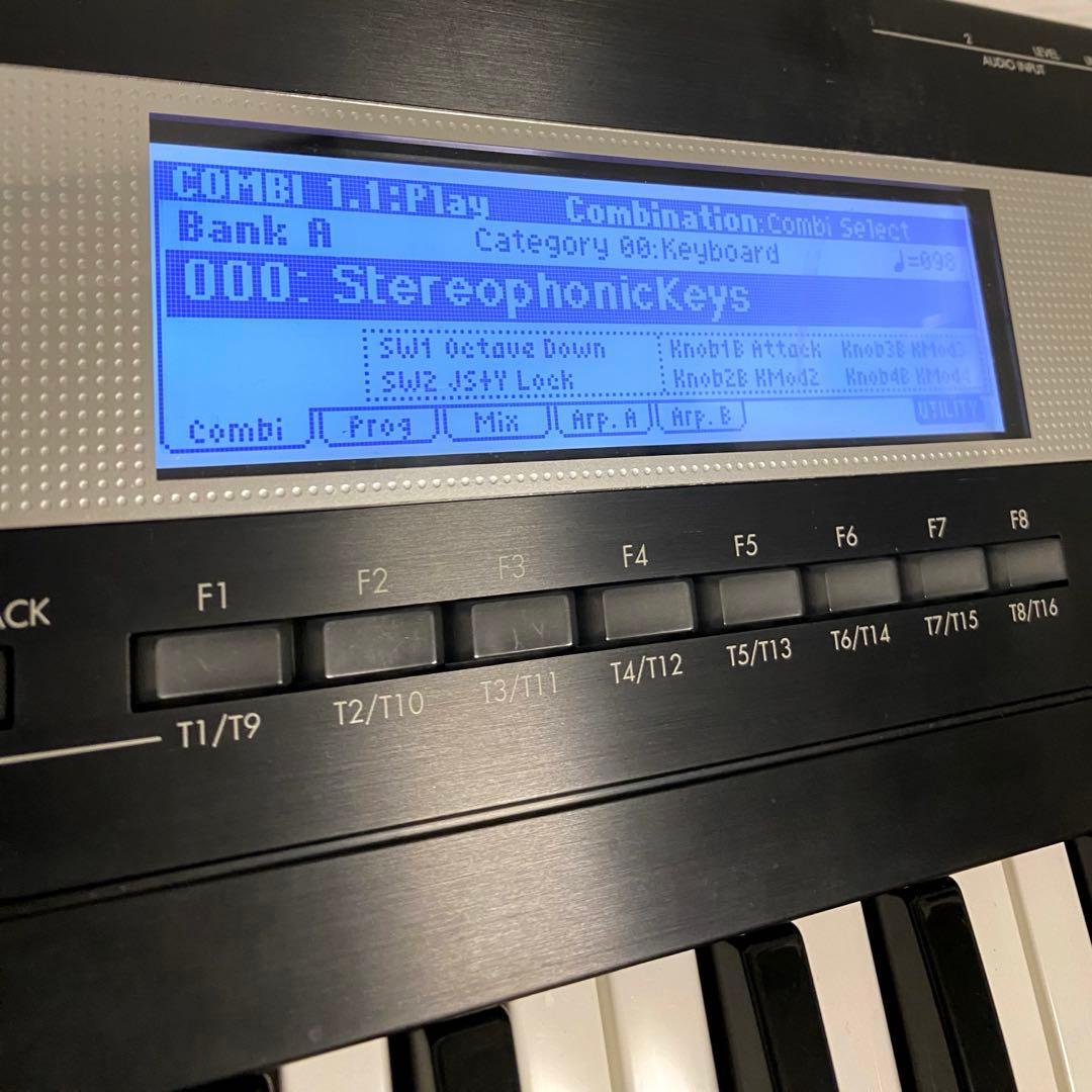KORG TR61 シンセサイザー 61鍵盤