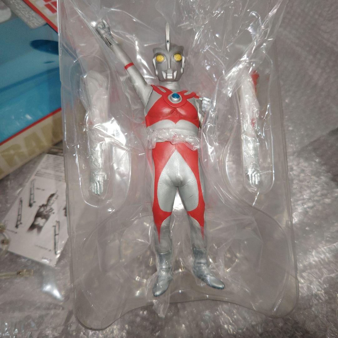 大怪獣シリーズ　ウルトラマンエース　登場ポーズ版　少年リック
