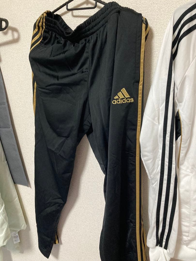 adidas レアルマドリード　上下　Oサイズ