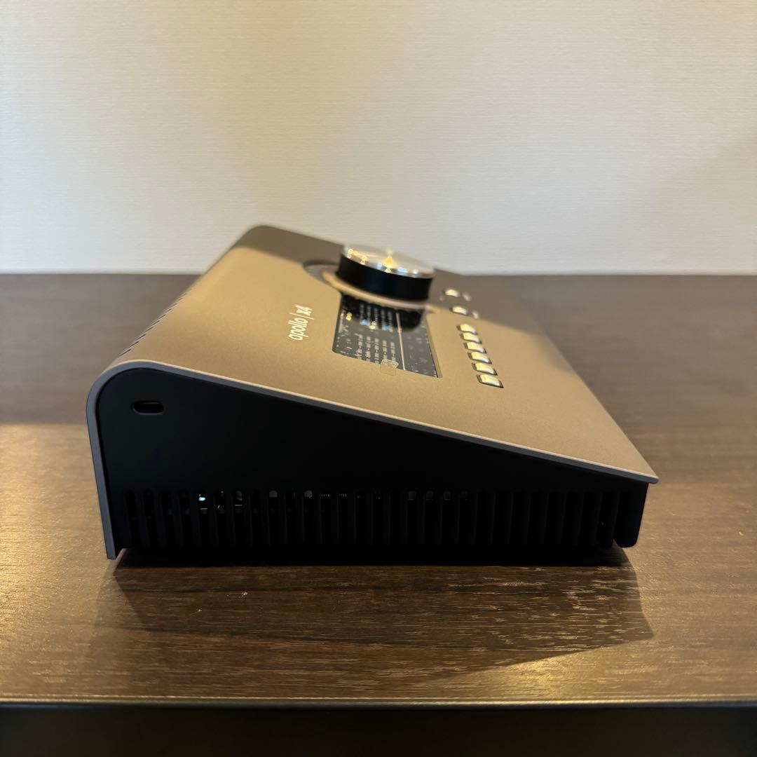 Universal Audio Apollo x4 オーディオインターフェイス