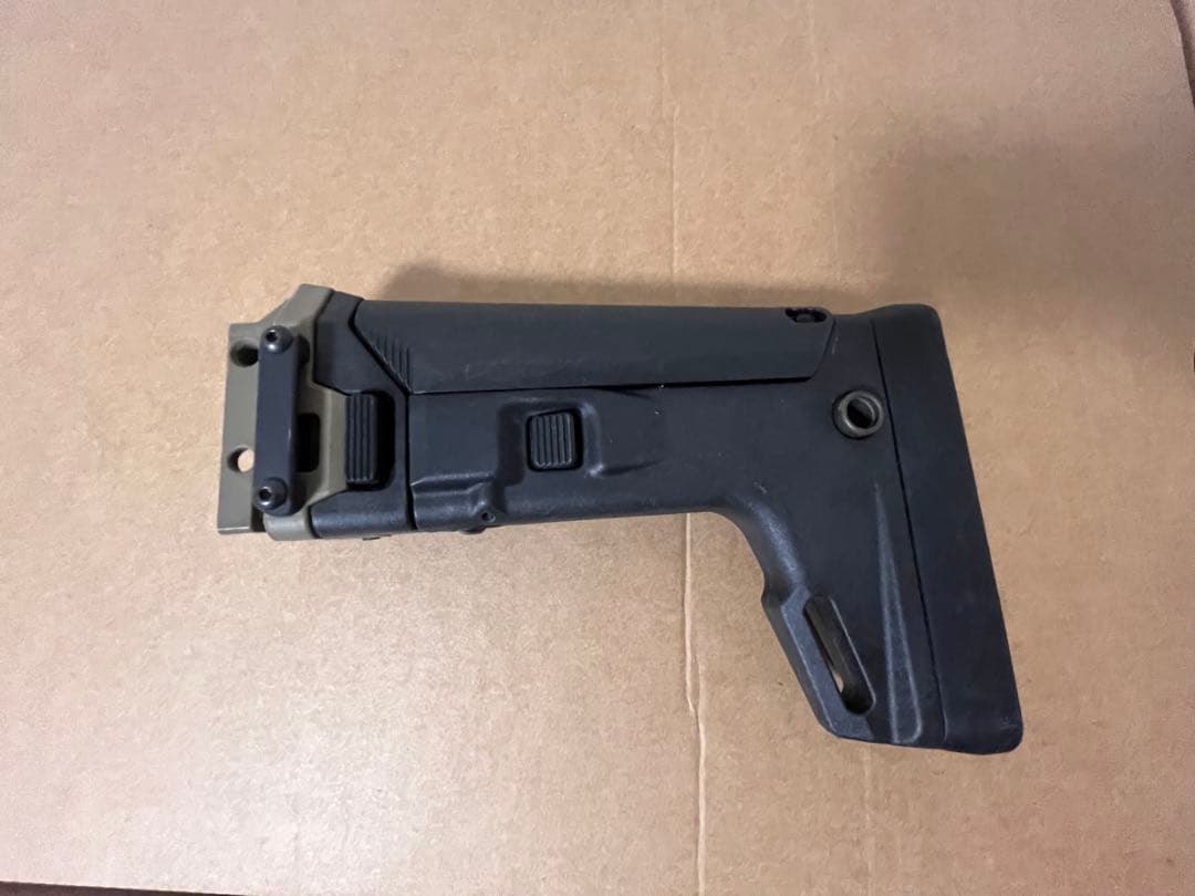 MAGPUL PTS 純正　MASADA フォールディングストック ツートン