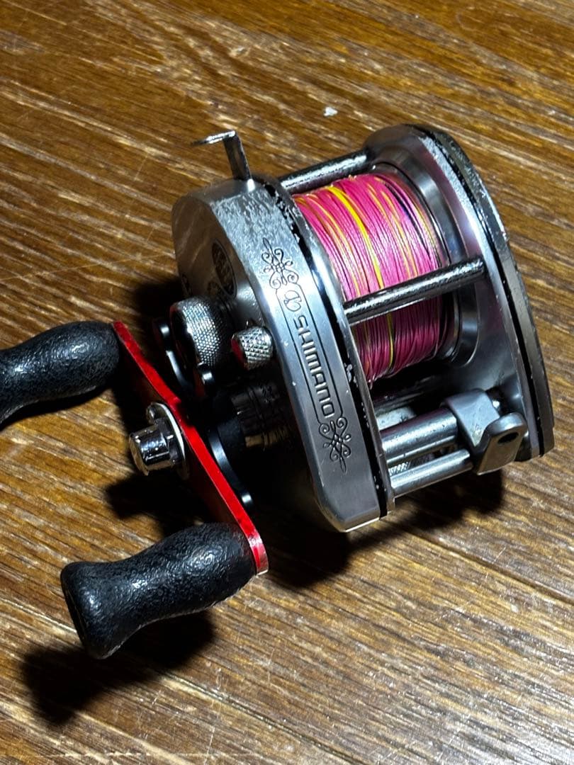 Shimano Calcutta 300 ベイトリール