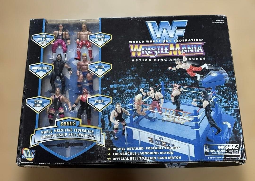 フィギュア用プロレスリング（ゴング付き）＋WWFレスラーフィギュア
