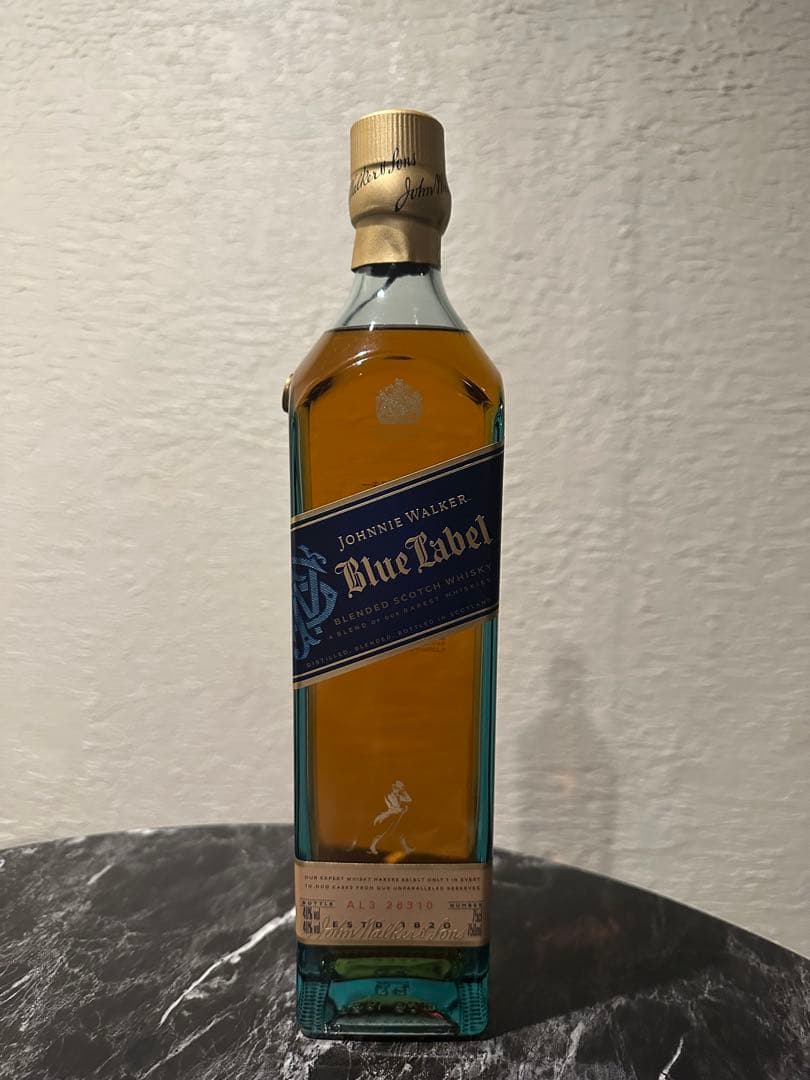 ウイスキー Johnnie Walker Blue Label 750ml