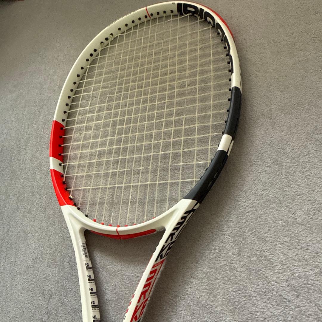 Babolat ピュアストライクTEAM285g