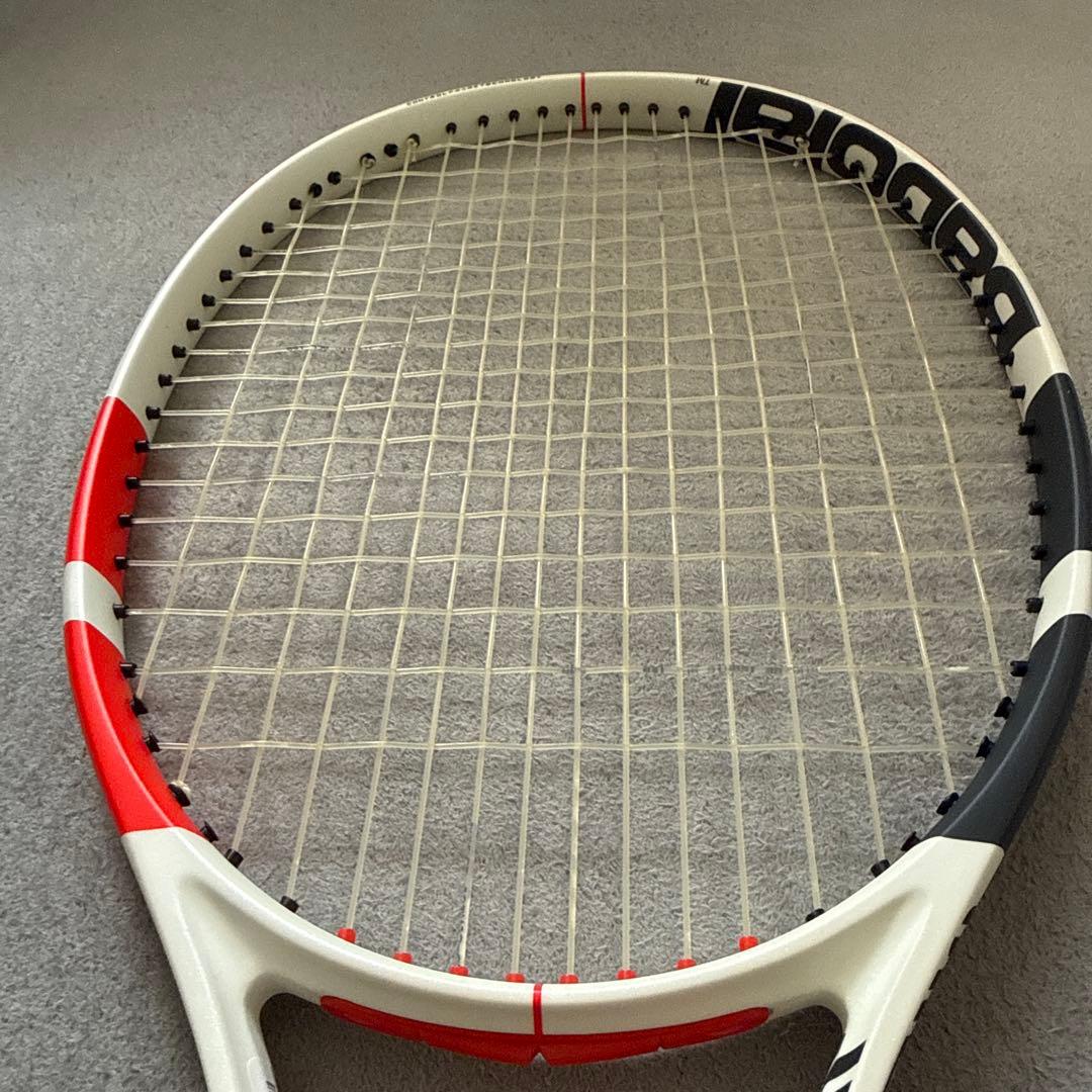 Babolat ピュアストライクTEAM285g