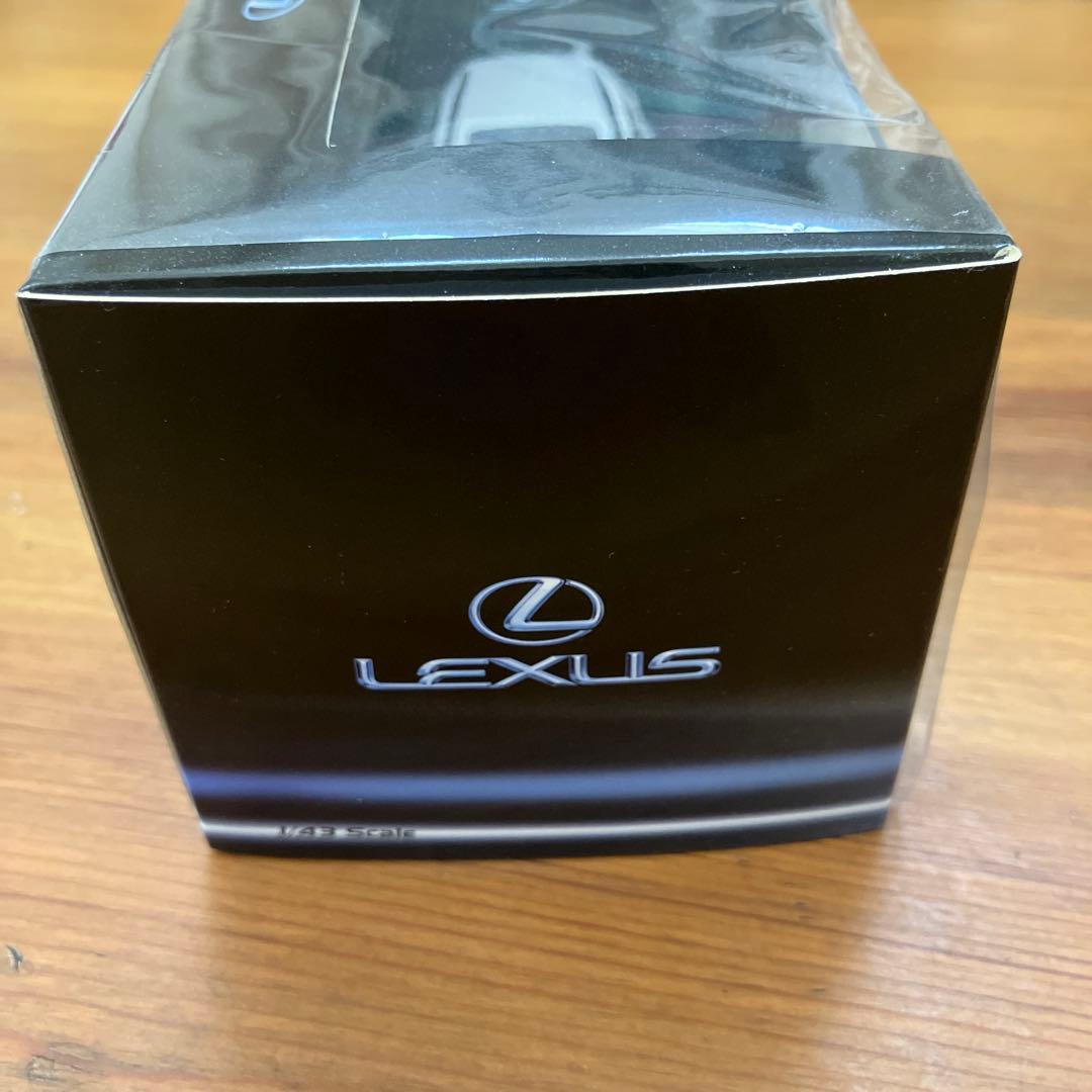 LEXUS NX \"F SPORT\" 1/43 ミニカー ホワイト 350