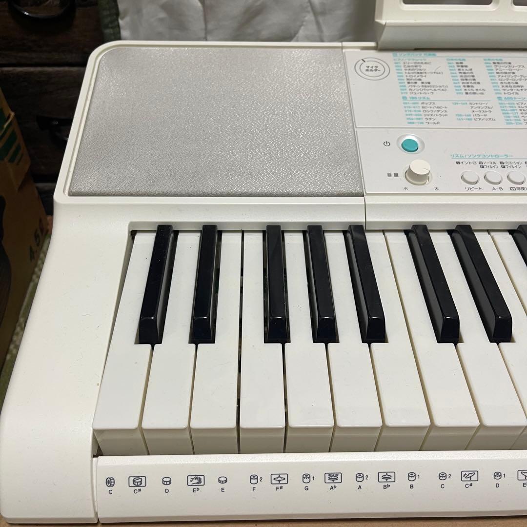 CASIO　カシオ　光ナビゲーション電子ピアノ　2019年製　LK－516