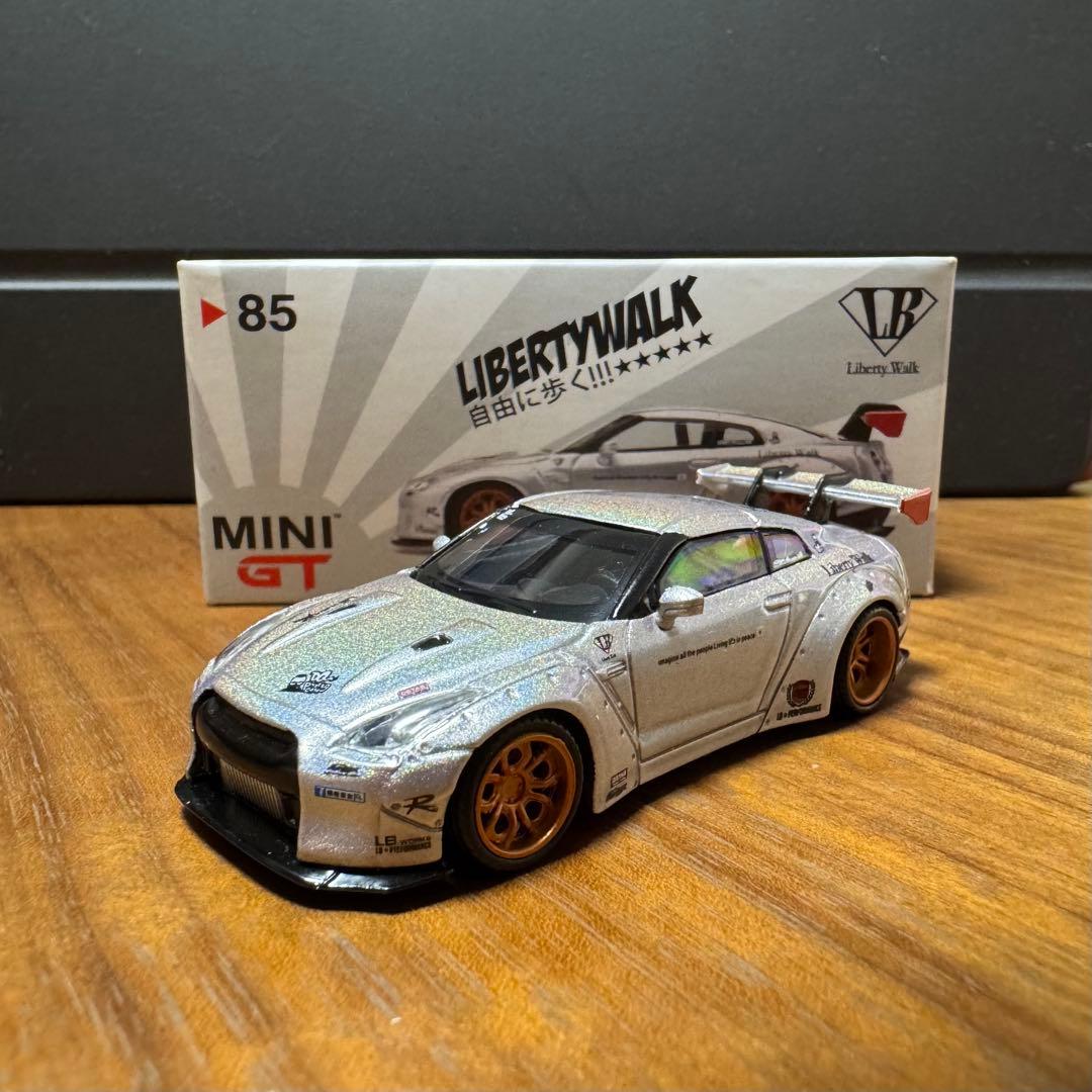 MINIGT LB★WORKS Nissan GT-R Magic Pearl