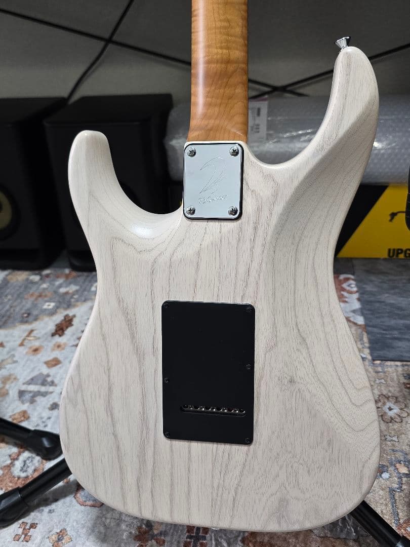 ギター T's Guitars DST24 Solid Ash Trans White