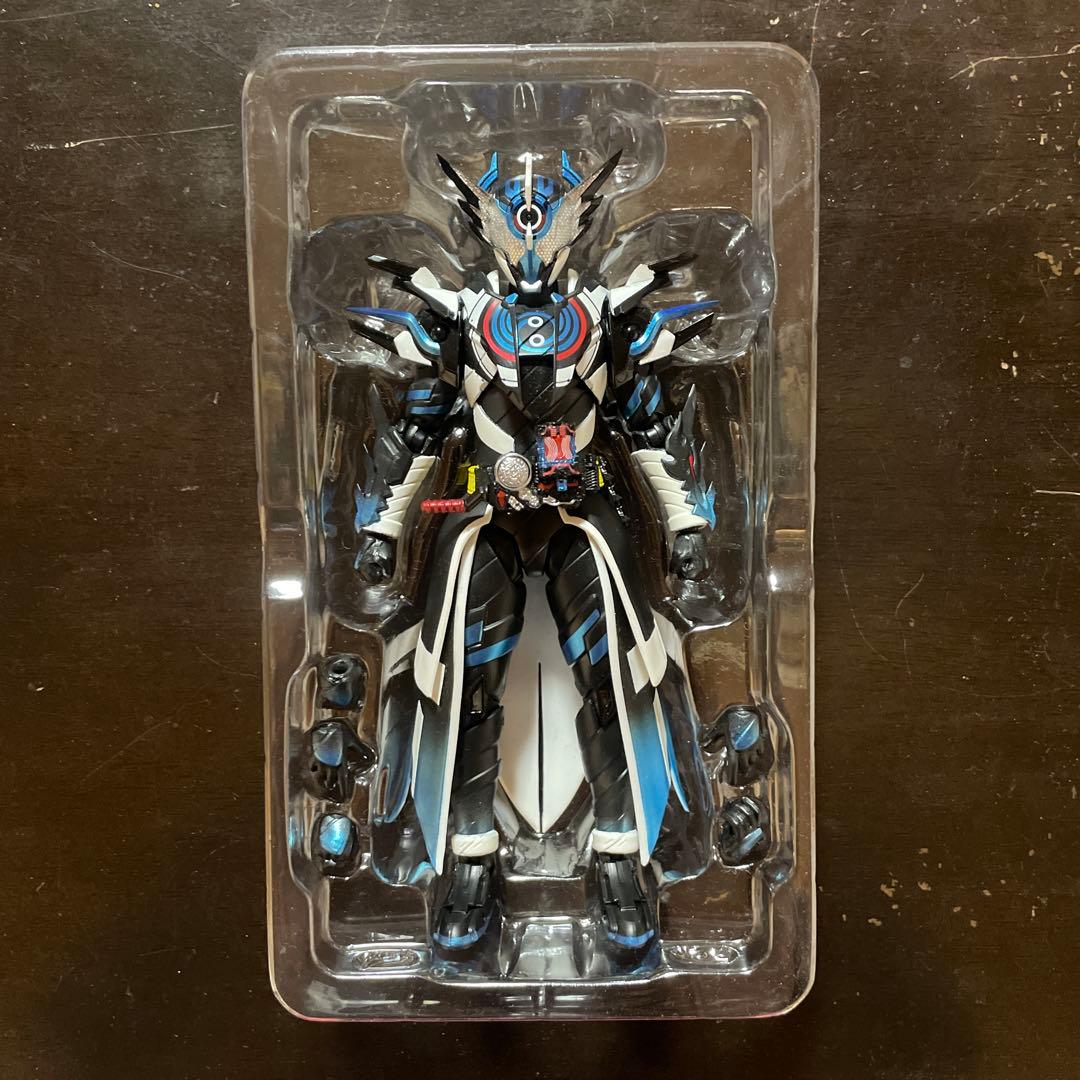 S.H.Figuarts仮面ライダークローズエボル