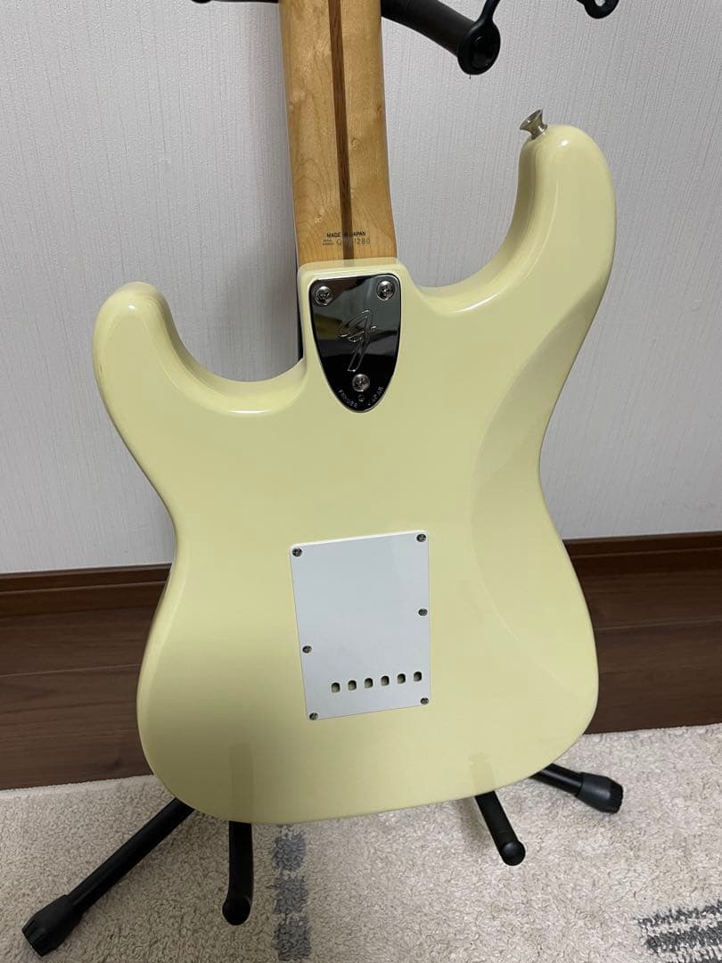 FENDER JAPAN st72ストラトキャスタ
