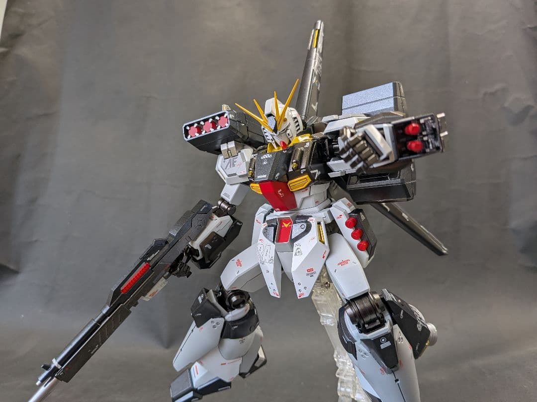 MG アムロ・レイ専用スタークジェガン（νガンダムカラー）全塗装完成品