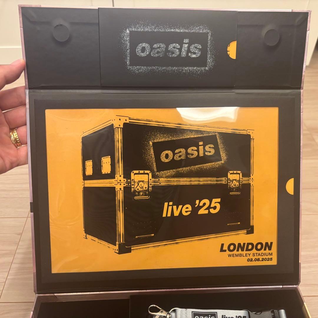 【未開封】Oasis London Wembly 8月2日　VIP BOX