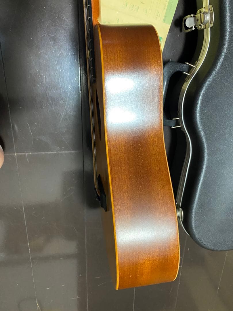 アコースティックギター　Taylor