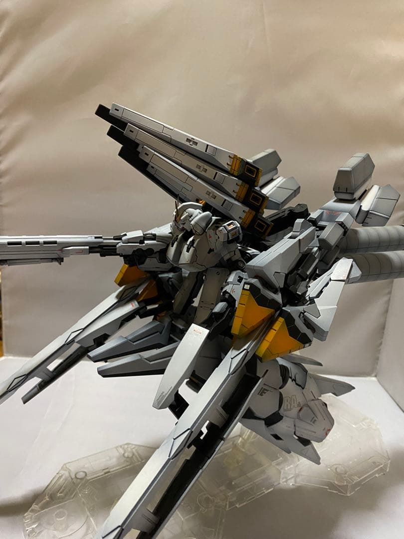RG νガンダム　改修　全塗装　1/144 完成品　某有名YouTuber