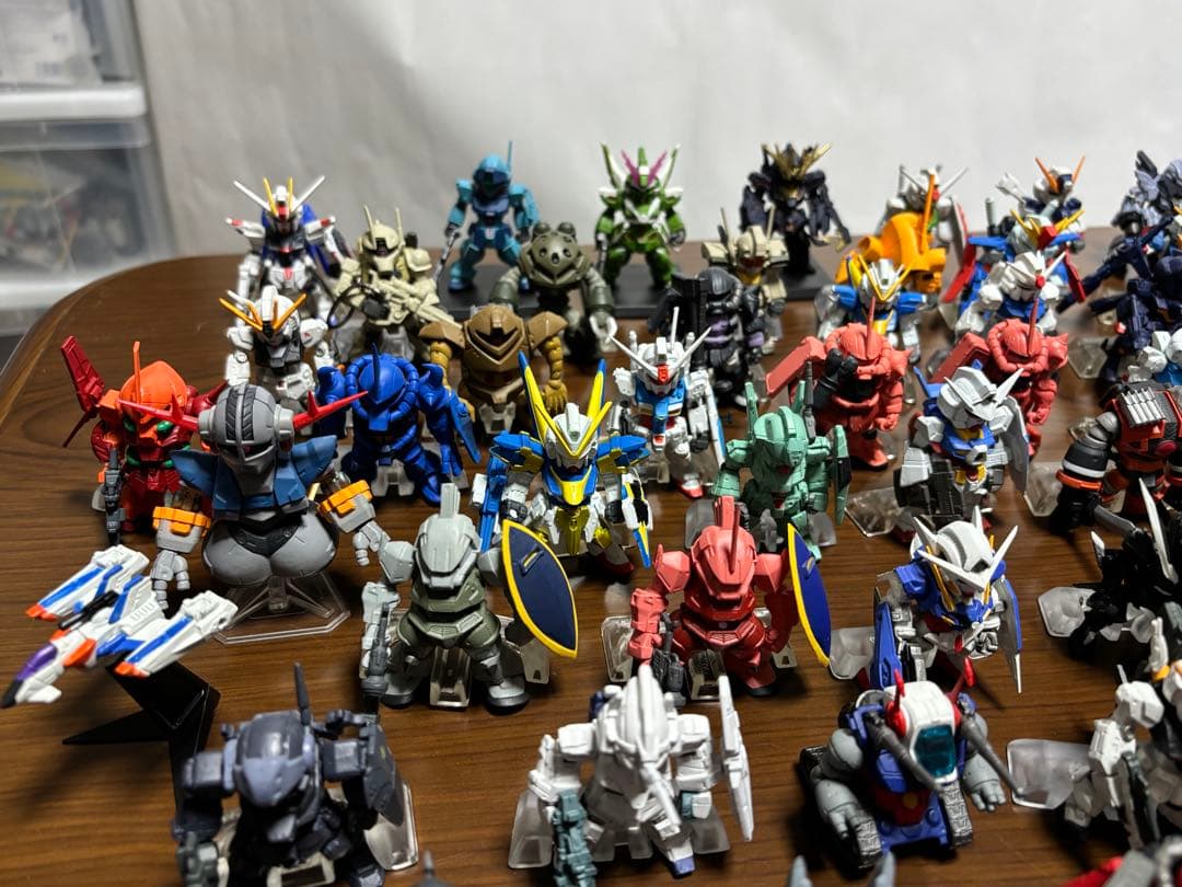 値下げ中！　FW ガンダムコンバージ　約90体セット