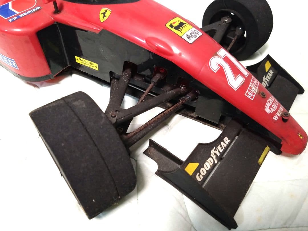京商フェラーリ　FERRARI 642/F1-91 1/8 エンジンRC