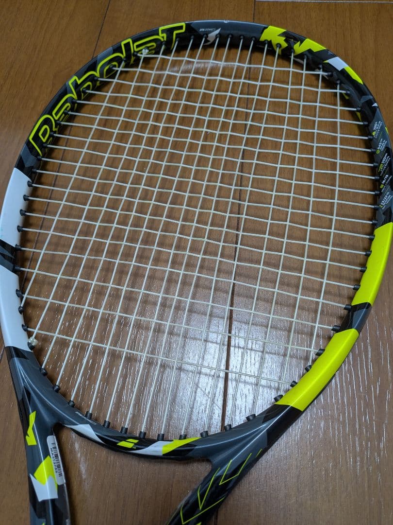 Babolat Pure Drive テニスラケット ケース、予備ガット付き