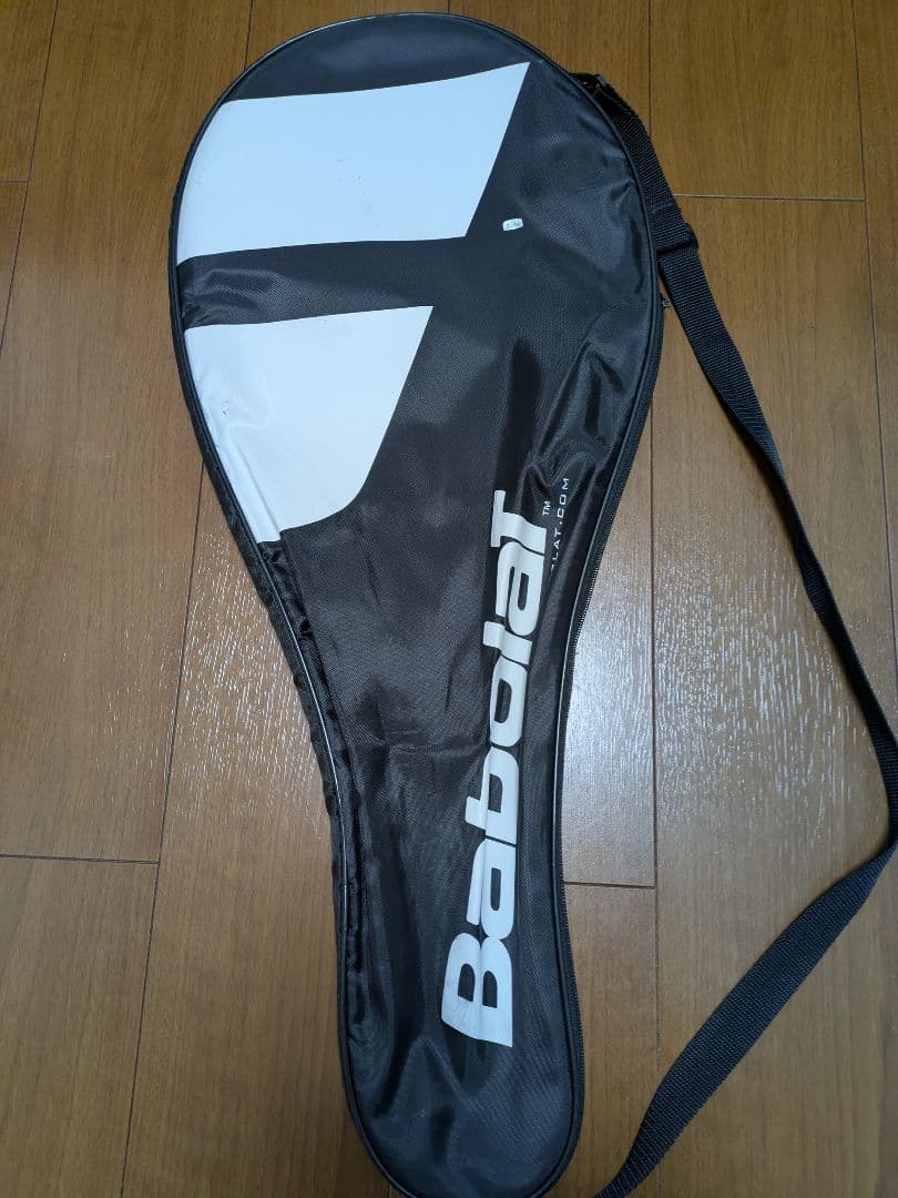 Babolat Pure Drive テニスラケット ケース、予備ガット付き
