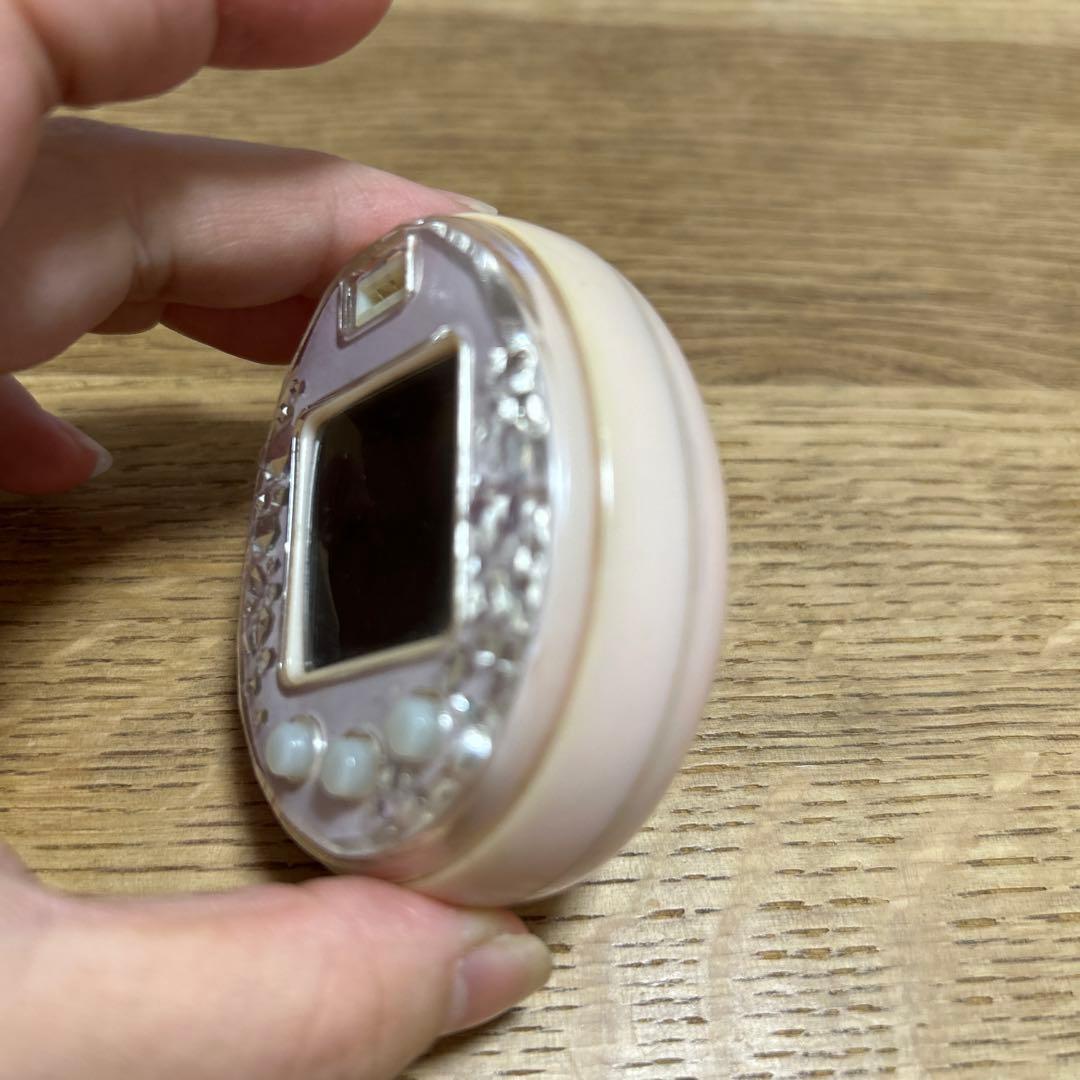 d*3様 たまごっちピース　Tamagotchi P's ピンク本体　たまデコピ