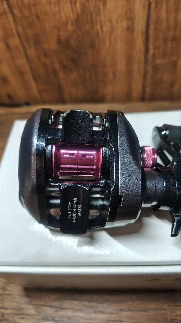 DAIWA 14紅牙100 ベイトリール