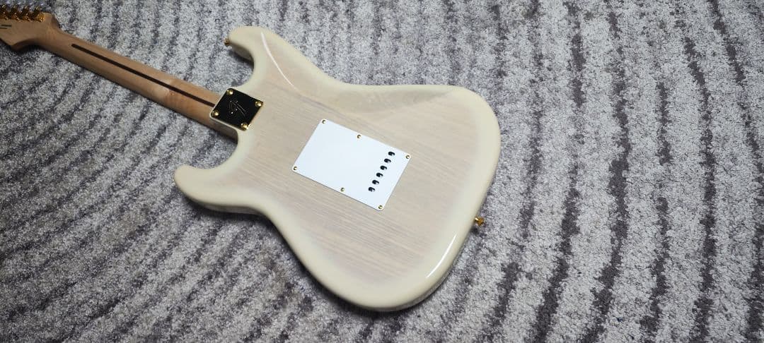 【新品】Fender Richie Kotzen リッチーコッツェン ストラト