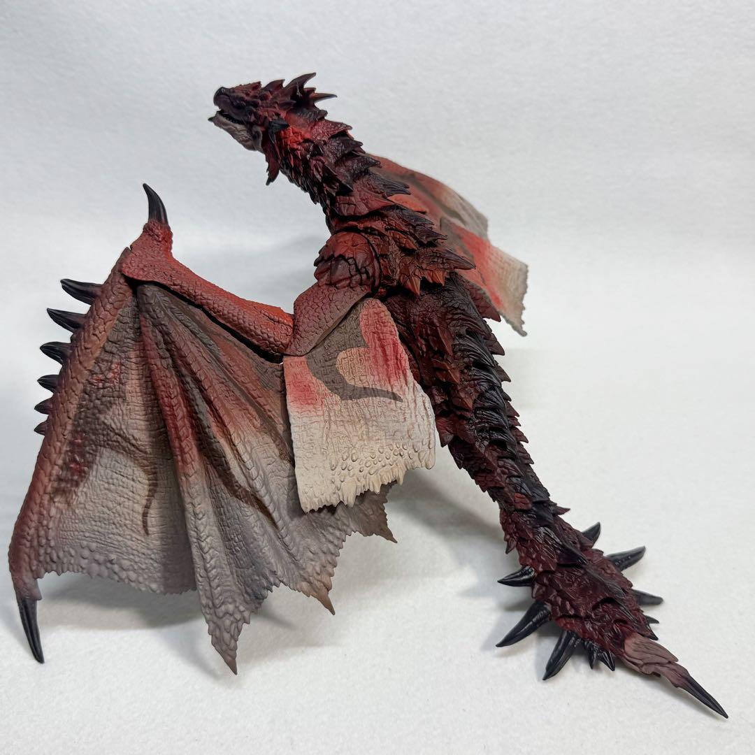 S.H.MonsterArts リオレウス　モンスターハンター　モンスターアーツ