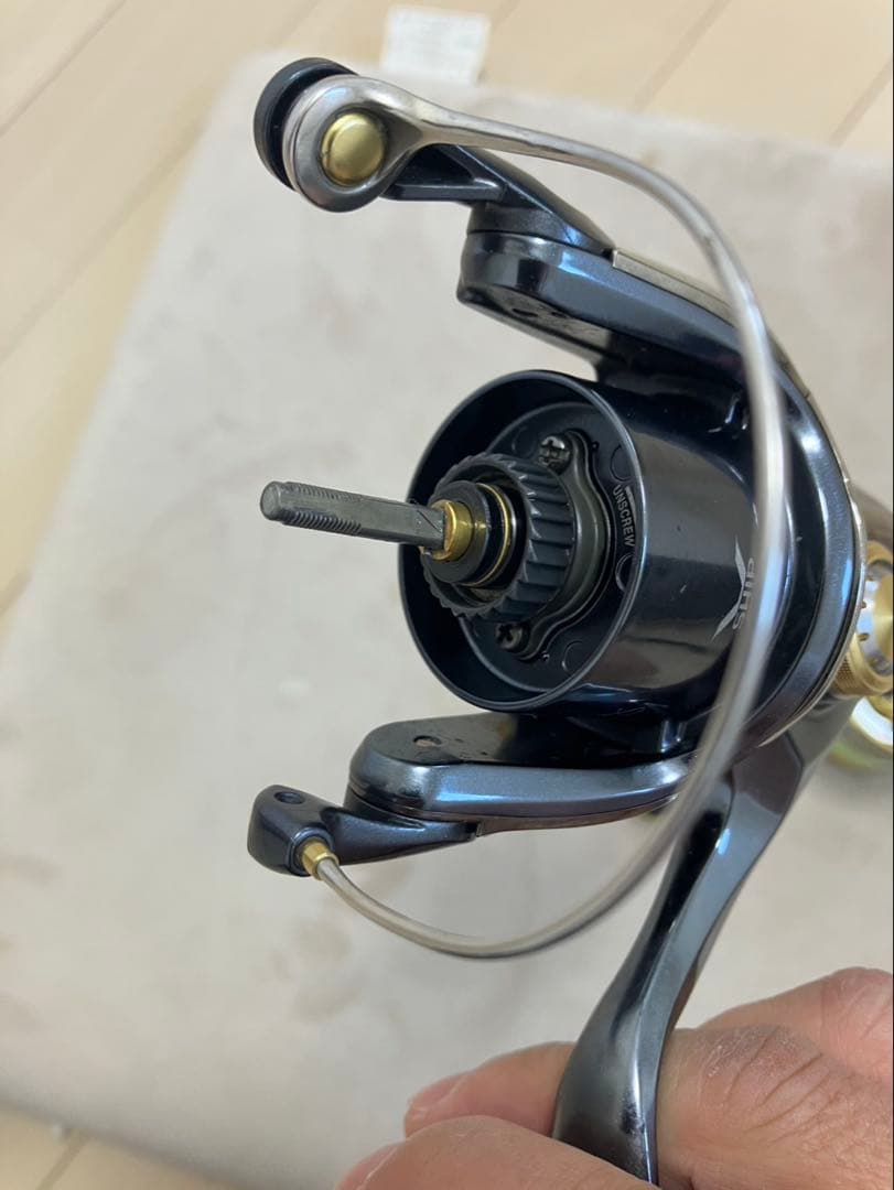SHIMANO STELLA 2500HGS スピニングリール