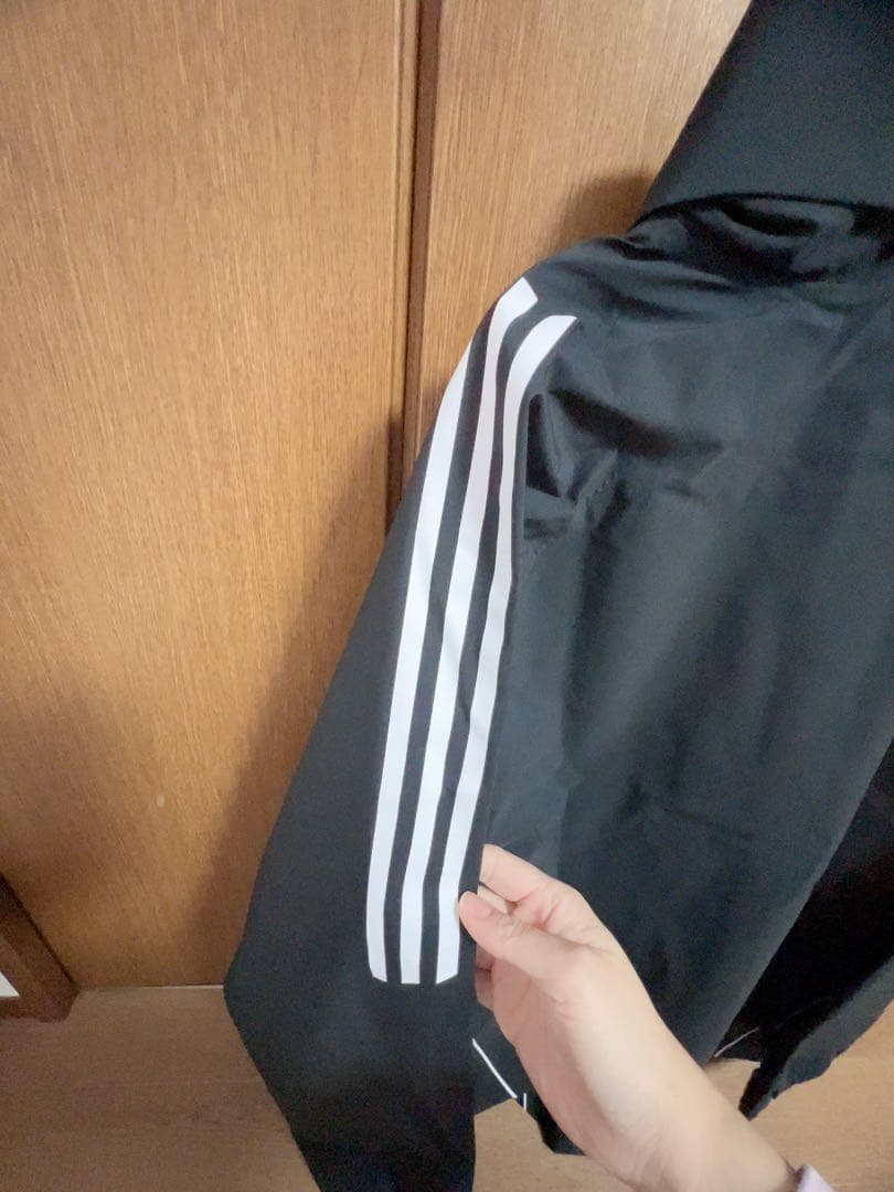 【美品/新品 未使用】adidas ブラック ウィンドブレーカー