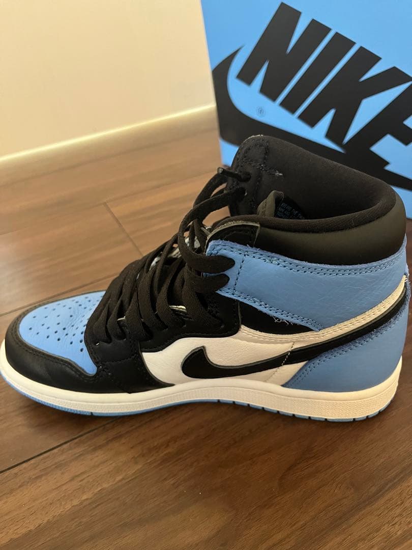 NIKE Air Jordan 1 ユニバーシティブルー