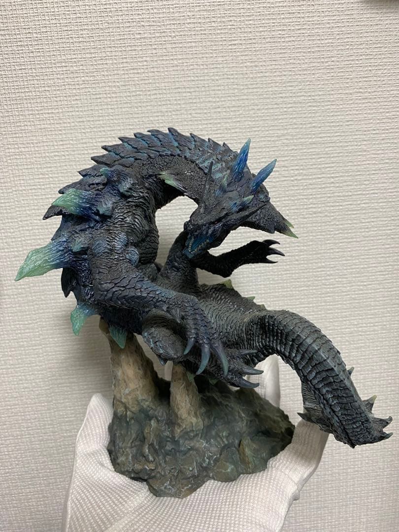 ラギアクルス希少種　フィギュア