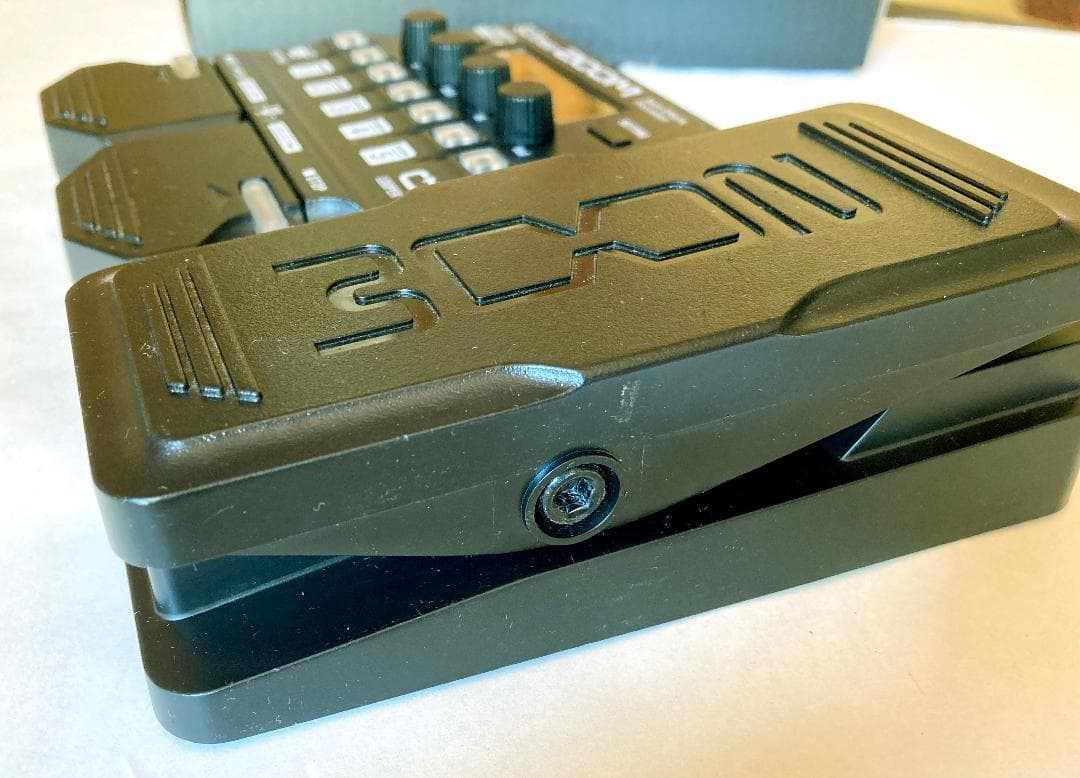ZOOM G1X FOUR マルチエフェクター ACアダプタ付き