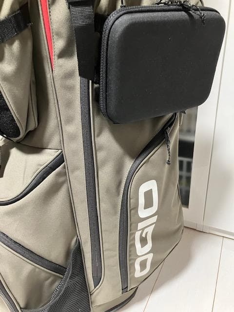 美品　オジオ　ＯＧＩＯ　コンボイ　カーキ　キャディバッグ ポケット付き