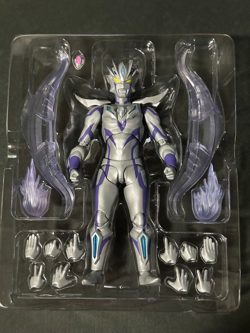 S.H.フィギュアーツ　ウルトラマンゼロ ビヨンド