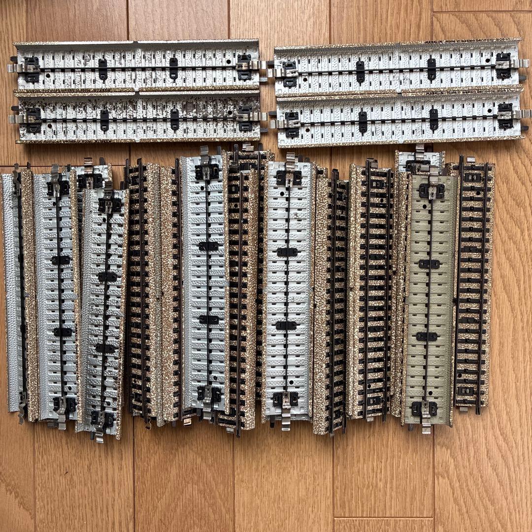 メルクリン 6620 トランス + ポイント両渡り可能引込線付複線オーバルセット