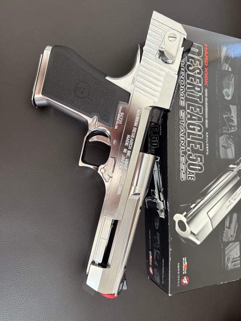 DESERT EAGLE .50 ガスガン クロームステンレス