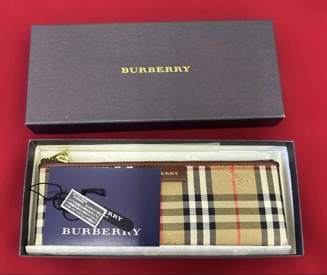 未使用自宅保管BURBERRY チェック柄 ペンケース 付属品ありペン2本あり