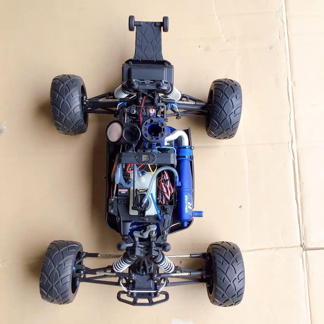 訳あり②ラジコン　トラクサス　TRAXXAS ラジコンシャーシ