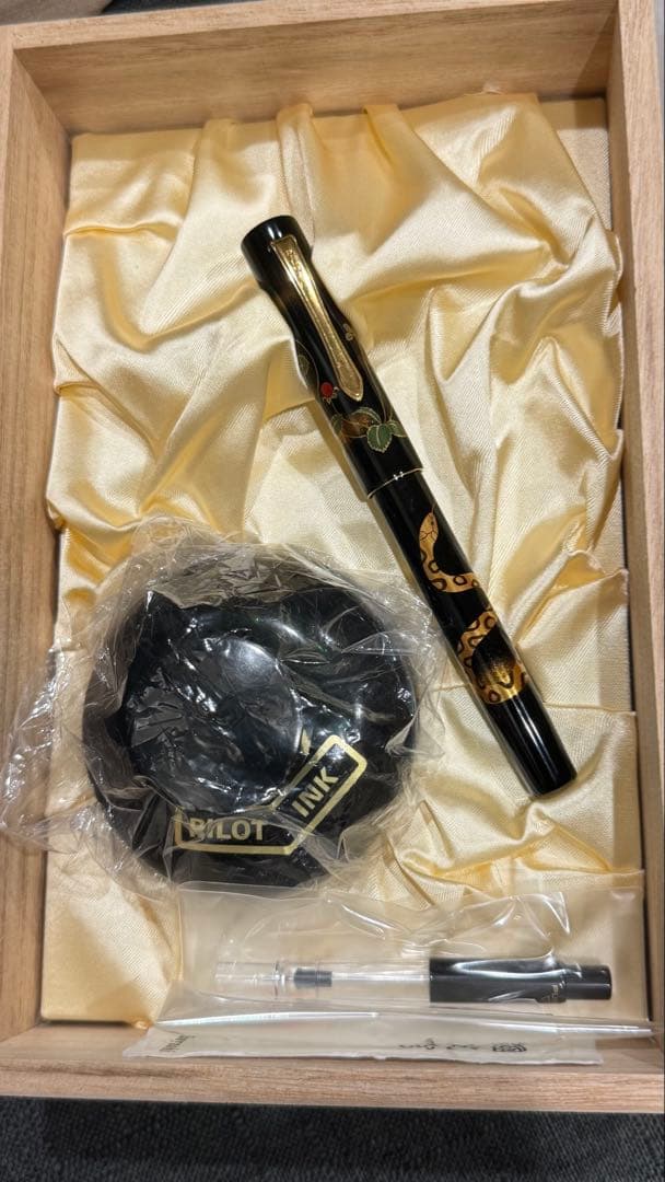 パイロット万年筆18K750 -M-巳Pilot Namiki(蒔絵)