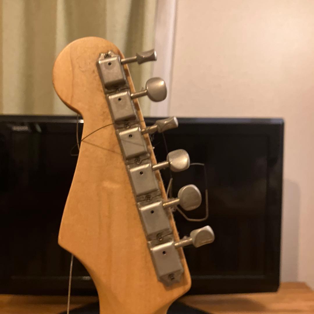 Fender Stratocaster 深いグリーン