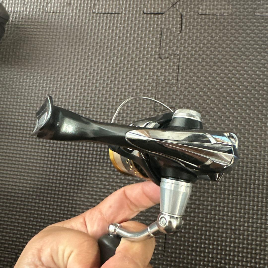SHIMANO C2000S リール　中古