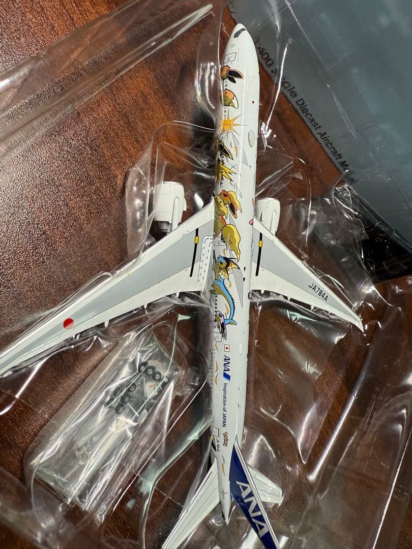 Aviation 1:400 ANA 全日空 B777-300ER JA784A