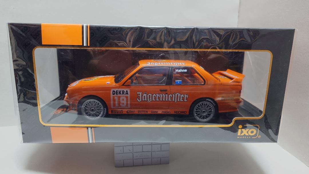 新品★ イクソ ixo  E30 M3 イエガーマイスタ－ 1/18