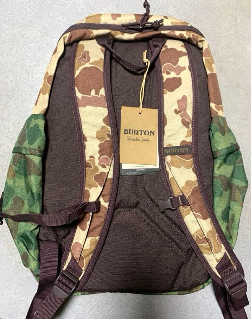 【新品】BURTON カモフラージュバックパック 中型