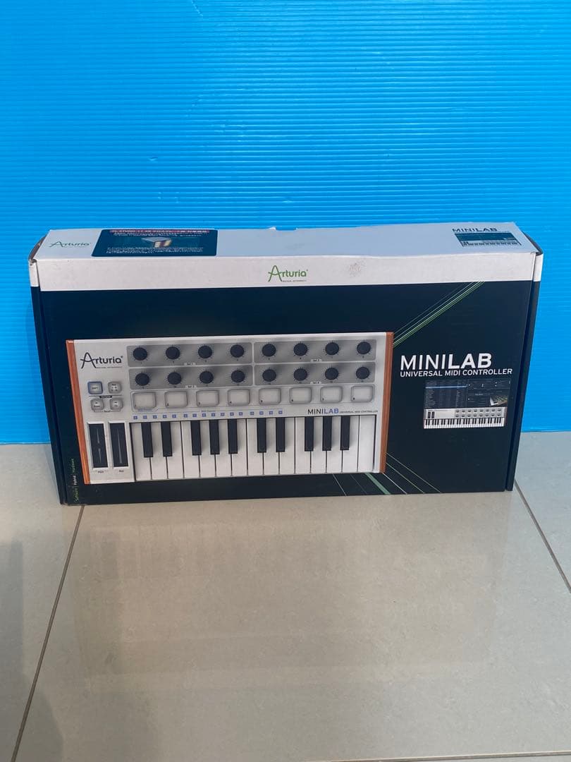 ARTURIA MiniLab 3MIDI コントローラー