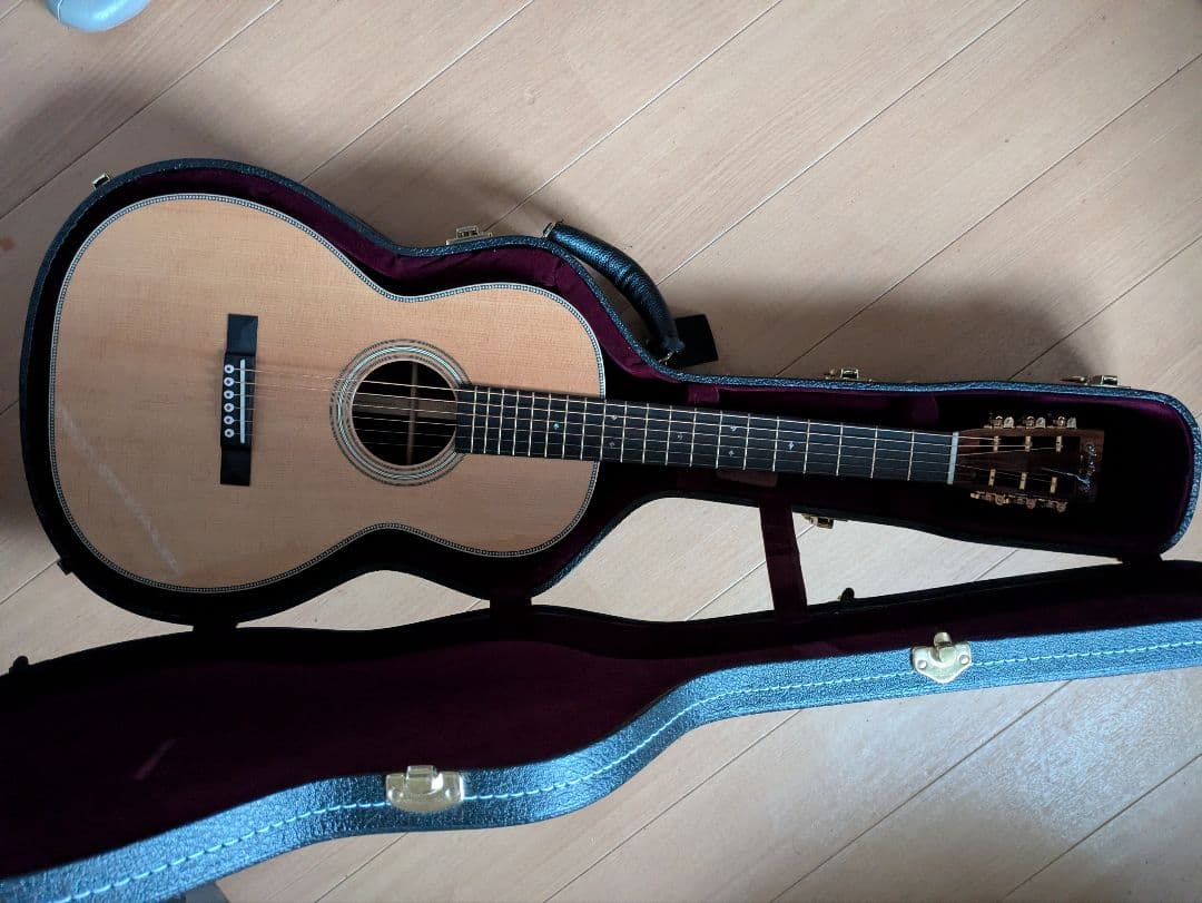Martin 0012-28 Modern Deluxe 　保証期間内